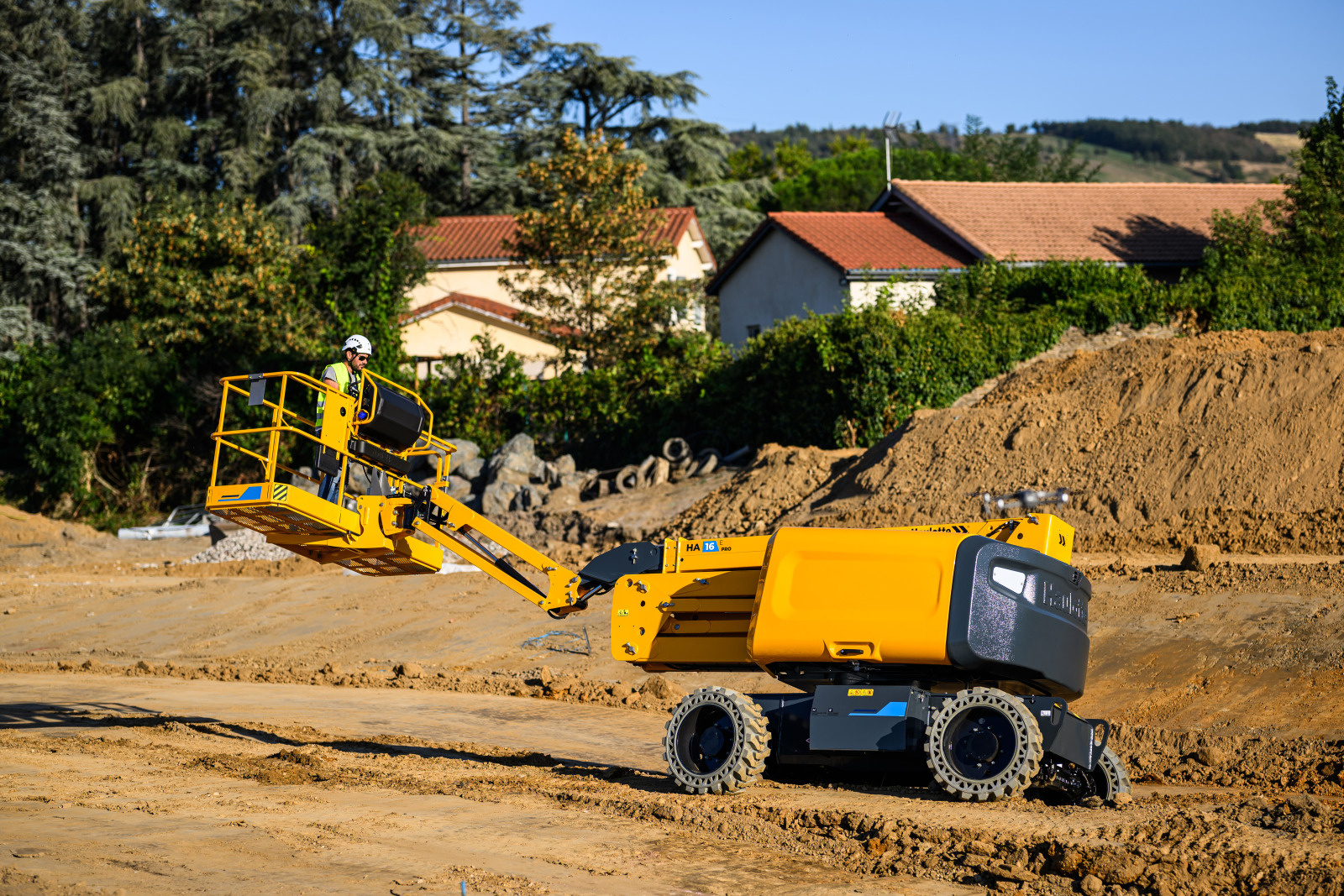 Choosing Your Aerial Work Platform | Haulotte United Kingdom